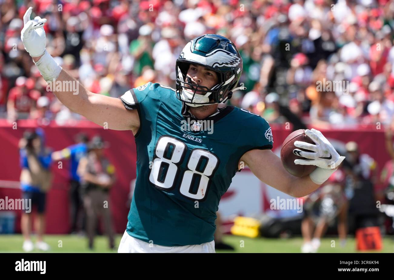 Philadelphia Eagles' Dallas Goedert (88) scores against the Tampa Bay Buccaneers during the ...