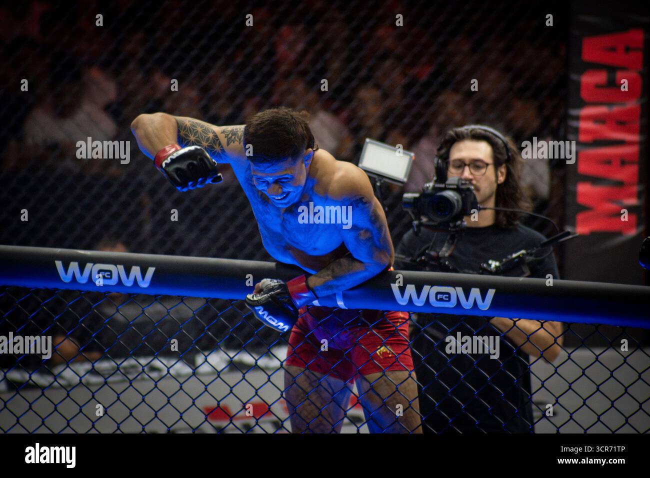 Miguel Angel Colombo celebrates his win during the WOW 22 at Madrid ...