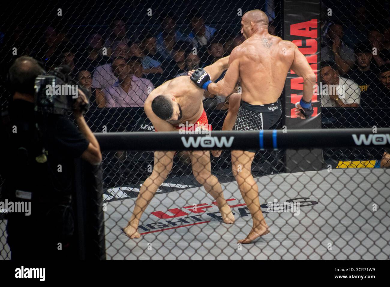 Fuerza en movimiento hi-res stock photography and images - Alamy
