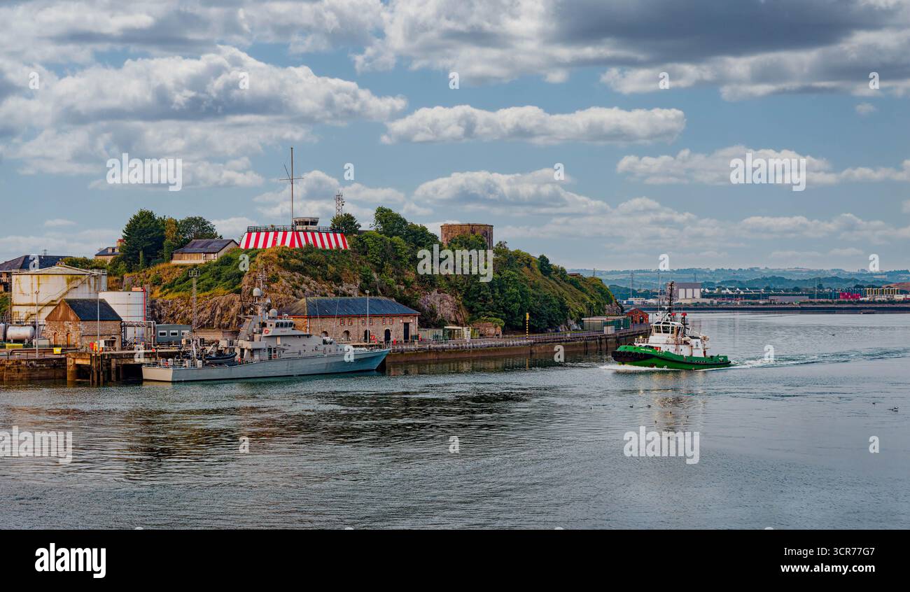Lake class inshore patrol vessel hi-res stock photography and images ...
