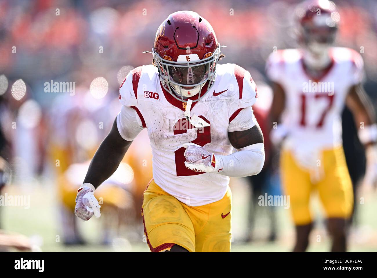 CHAMPAIGN, IL - SEPTEMBER 27: USC Trojans RB Waymond Jordan (2) during ...
