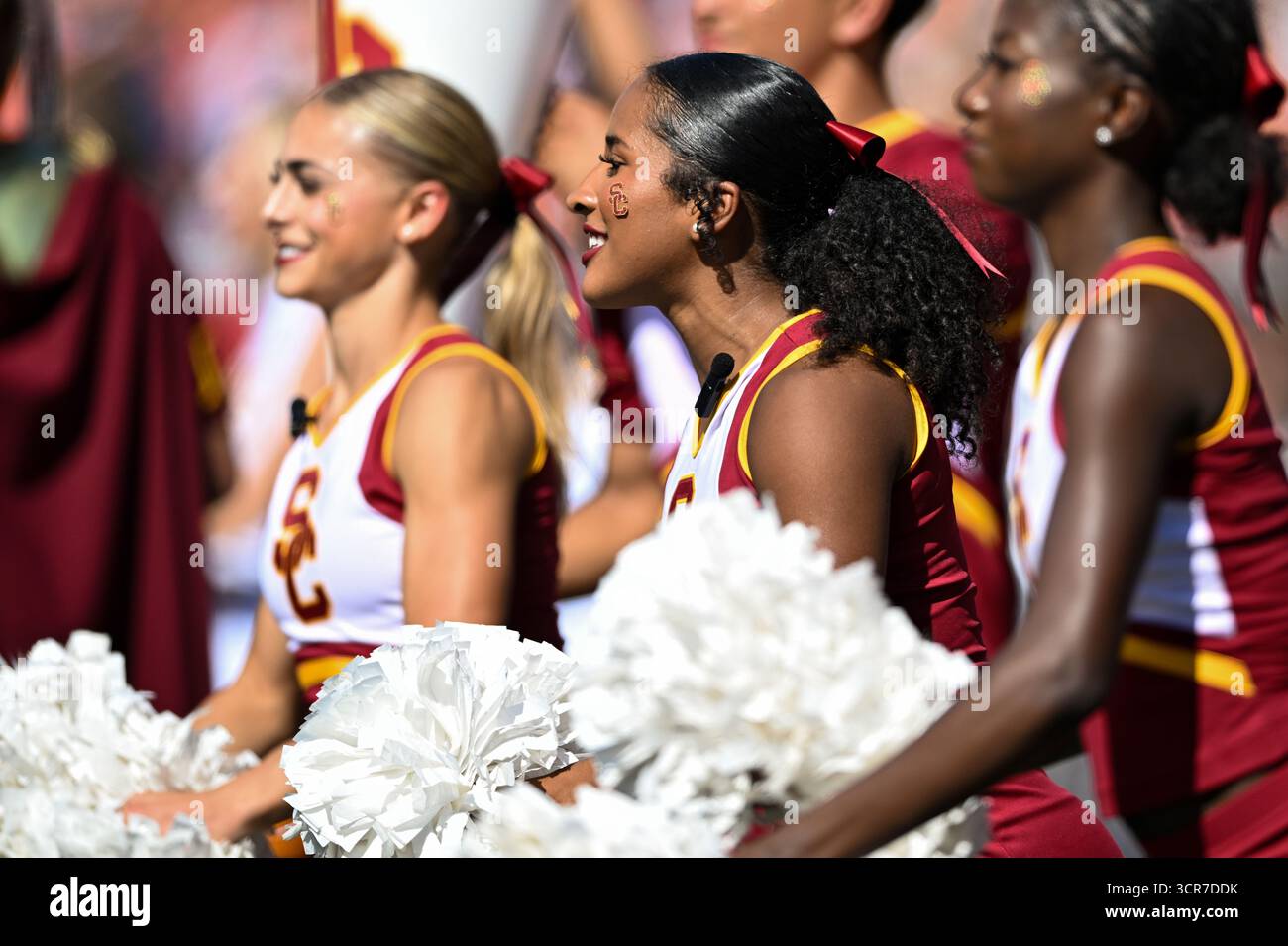 CHAMPAIGN, IL - SEPTEMBER 27: A USC Trojans cheerleader performs during ...