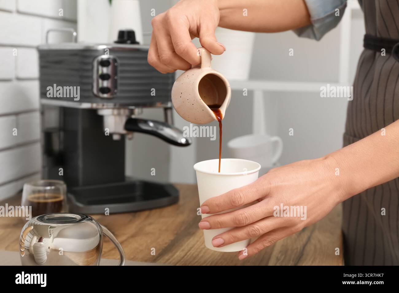 Sugar pouring from in paper hi-res stock photography and images - Alamy