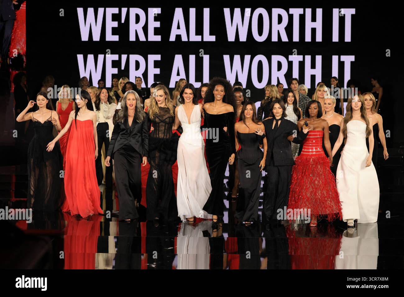 Rebecca Patricia Armstrong, Ye Zhou, Andie MacDowell, Cara Delevingne ...