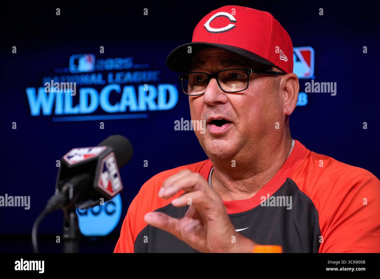 Cincinnati Reds manager Terry Francona speaks during a news conference ...