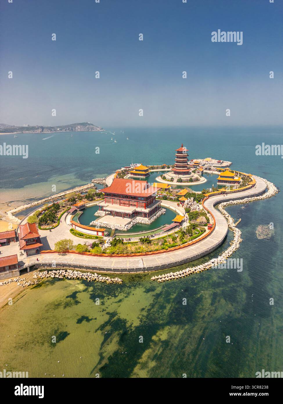 Eight Immortals Cross the Sea and Meet the Immortal Pavilion Penglai ...