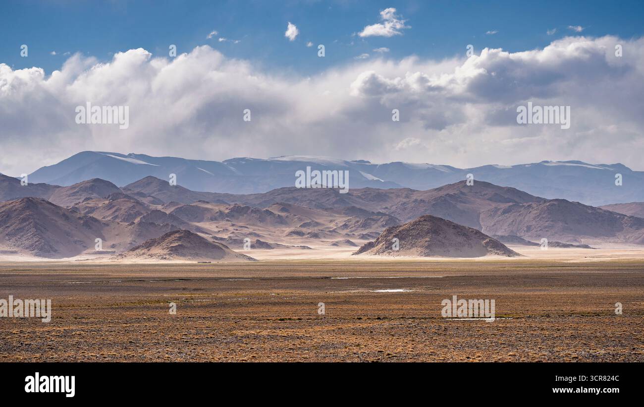 Colorful high altitude desert mountain landscape along Pamir Highway ...