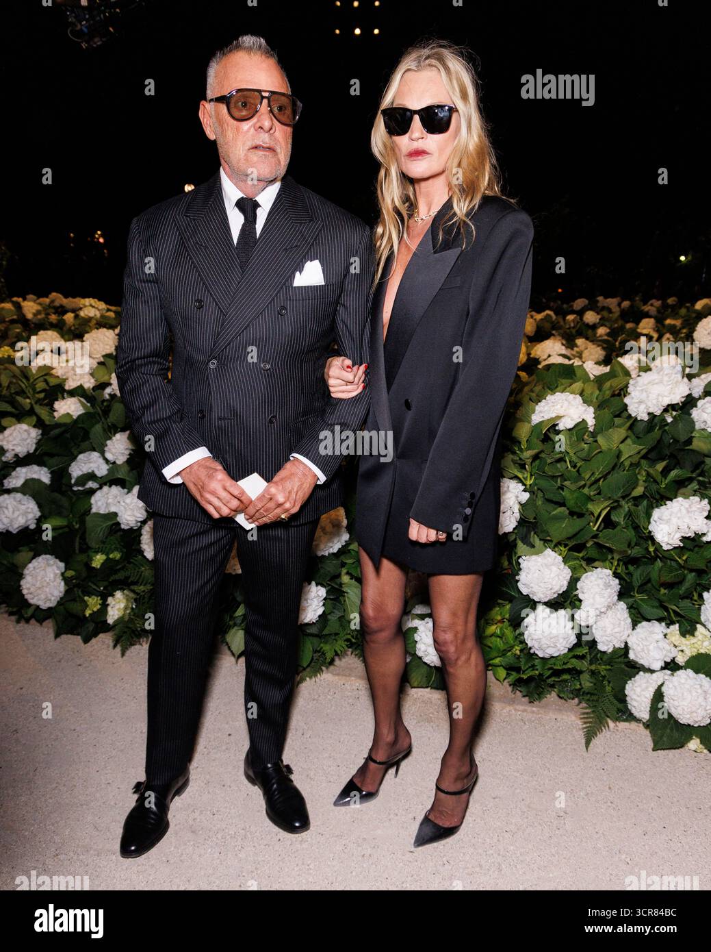Paris, Frankreich. 29th Sep, 2025. Kate Moss attends SAINT LAURENT ...