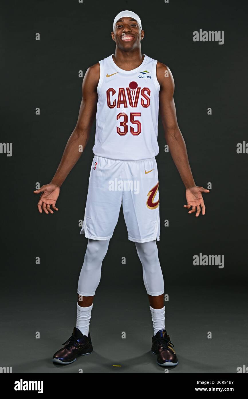 Cleveland Cavaliers forward Nae'Qwan Tomlin poses for a photo during ...