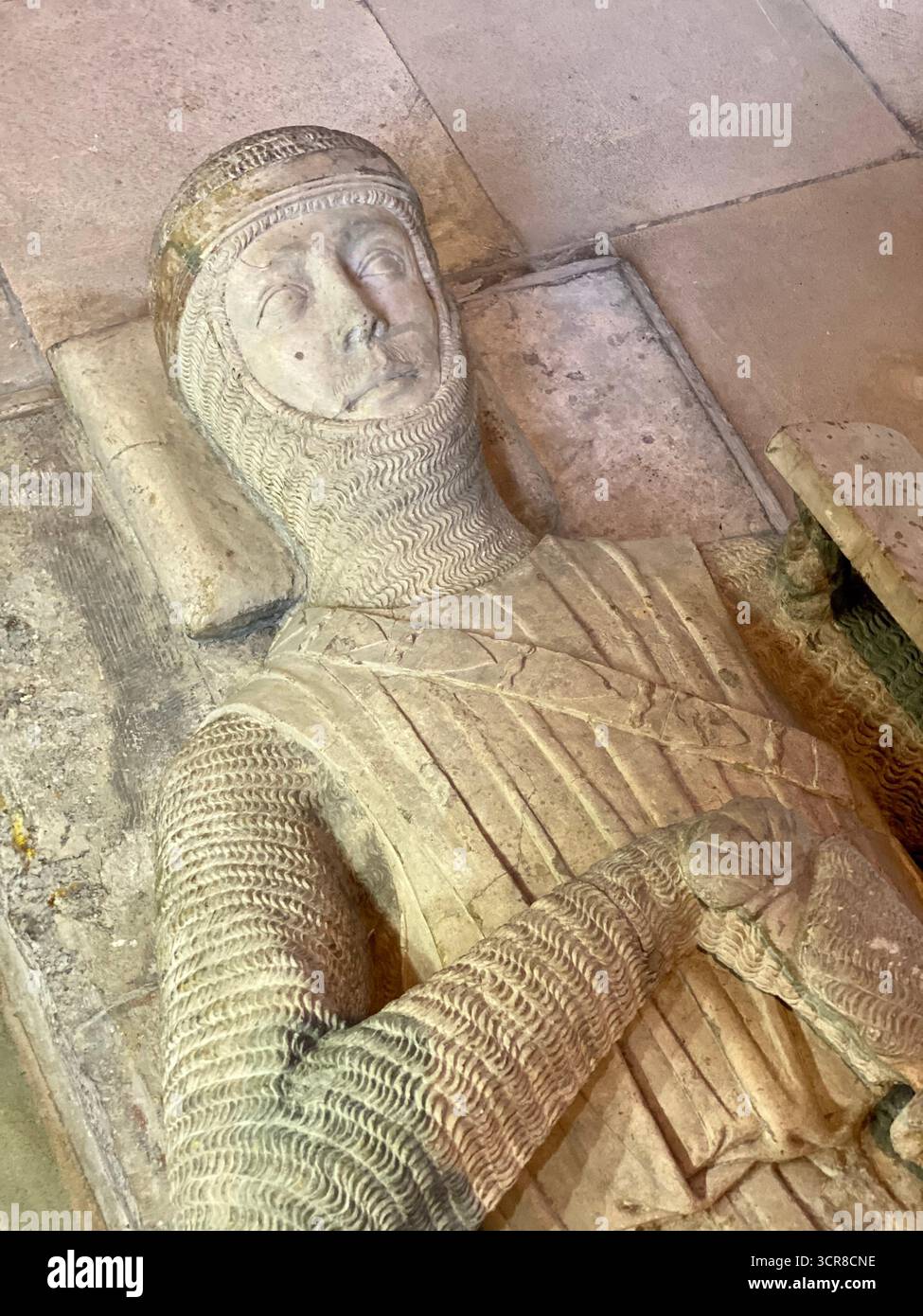 Knight effigies england hi-res stock photography and images - Alamy