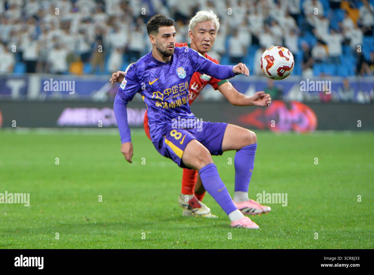 Tianjin Jinmen Tiger Football Club defeated Henan Jiuzu Dukang Football ...