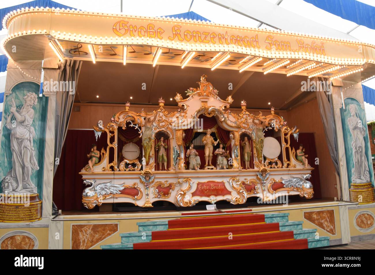Muenchen 26.09.2025 Theresienwiese Oktoberfest Oide Wiesn ...