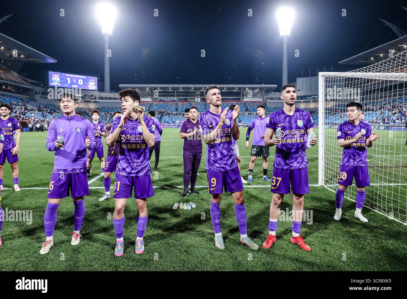 Tianjin Jinmen Tiger Football Club defeated Henan Jiuzu Dukang Football ...