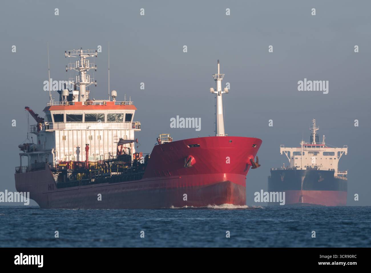 Bitumen tanker ship hi-res stock photography and images - Alamy