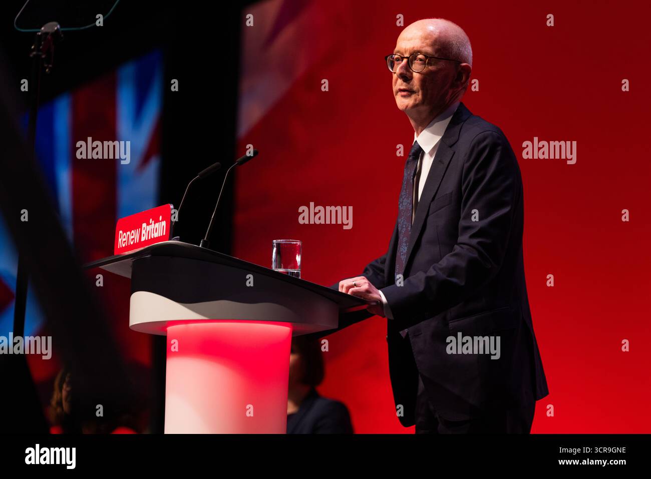 Pat mcfadden secretary of state for work and pensions hi-res stock ...