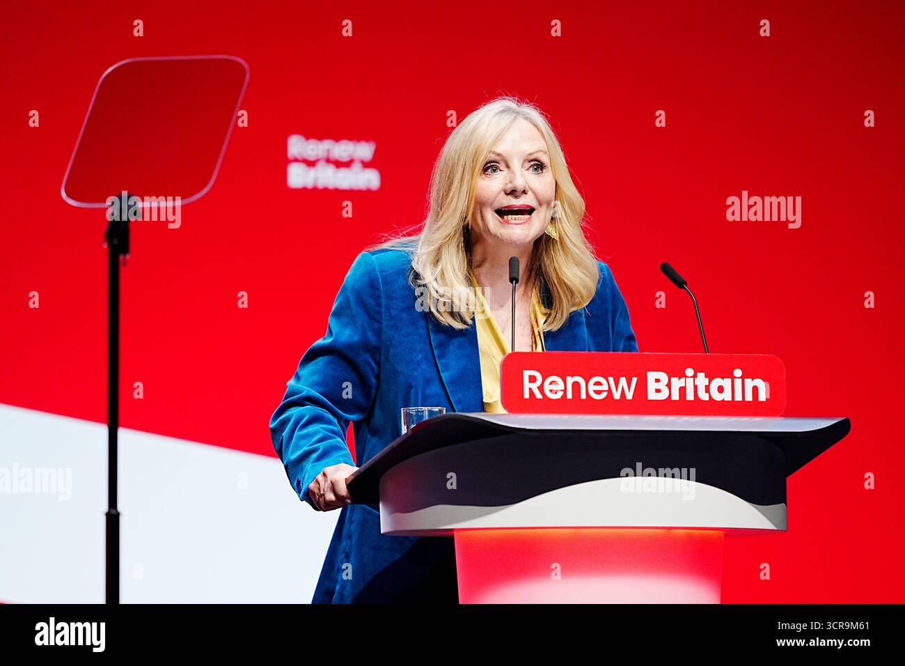 Mayor of West Yorkshire Tracy Brabin delivers a speech during the ...