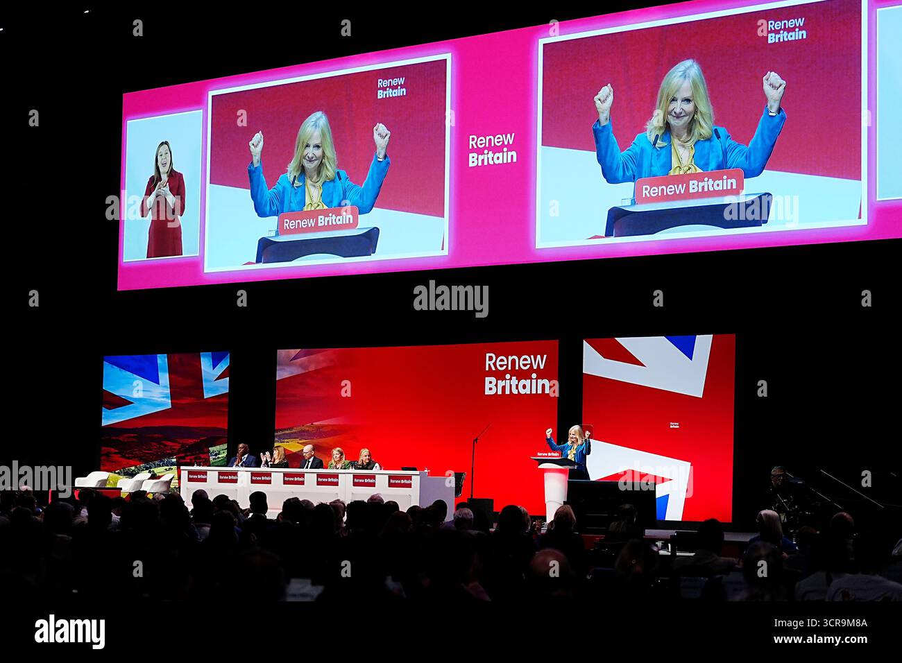 Mayor of West Yorkshire Tracy Brabin delivers a speech during the ...