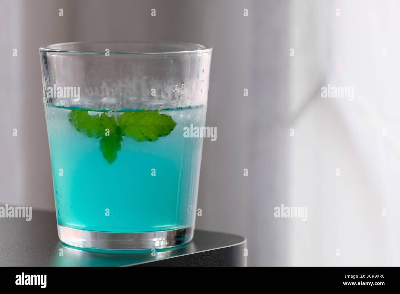 Iced tropical drink hi-res stock photography and images - Alamy