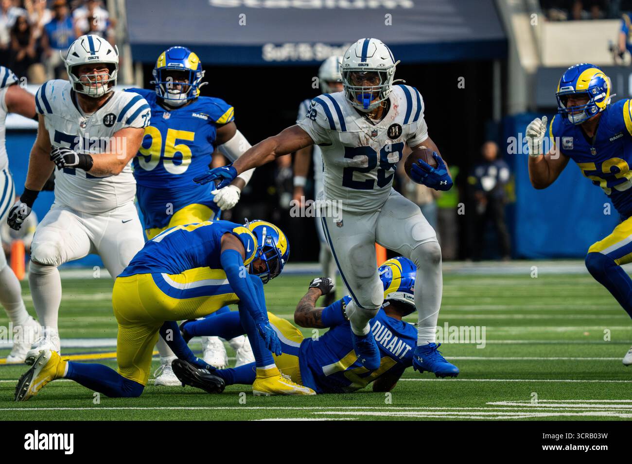 Indianapolis Colts running back Jonathan Taylor (28) runs the ball ...