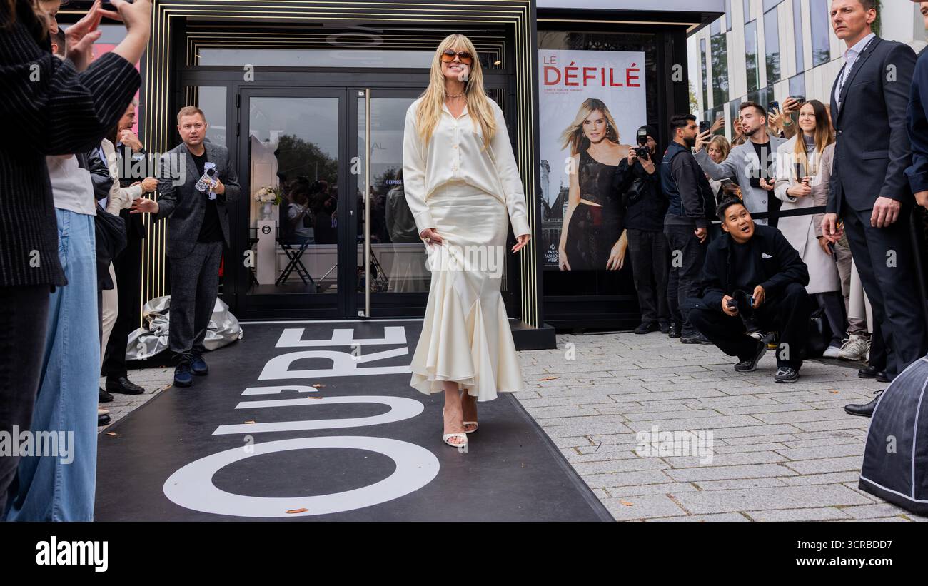 Duesseldorf, Germany. 30th Sep, 2025. Heidi Klum (M), model and ...