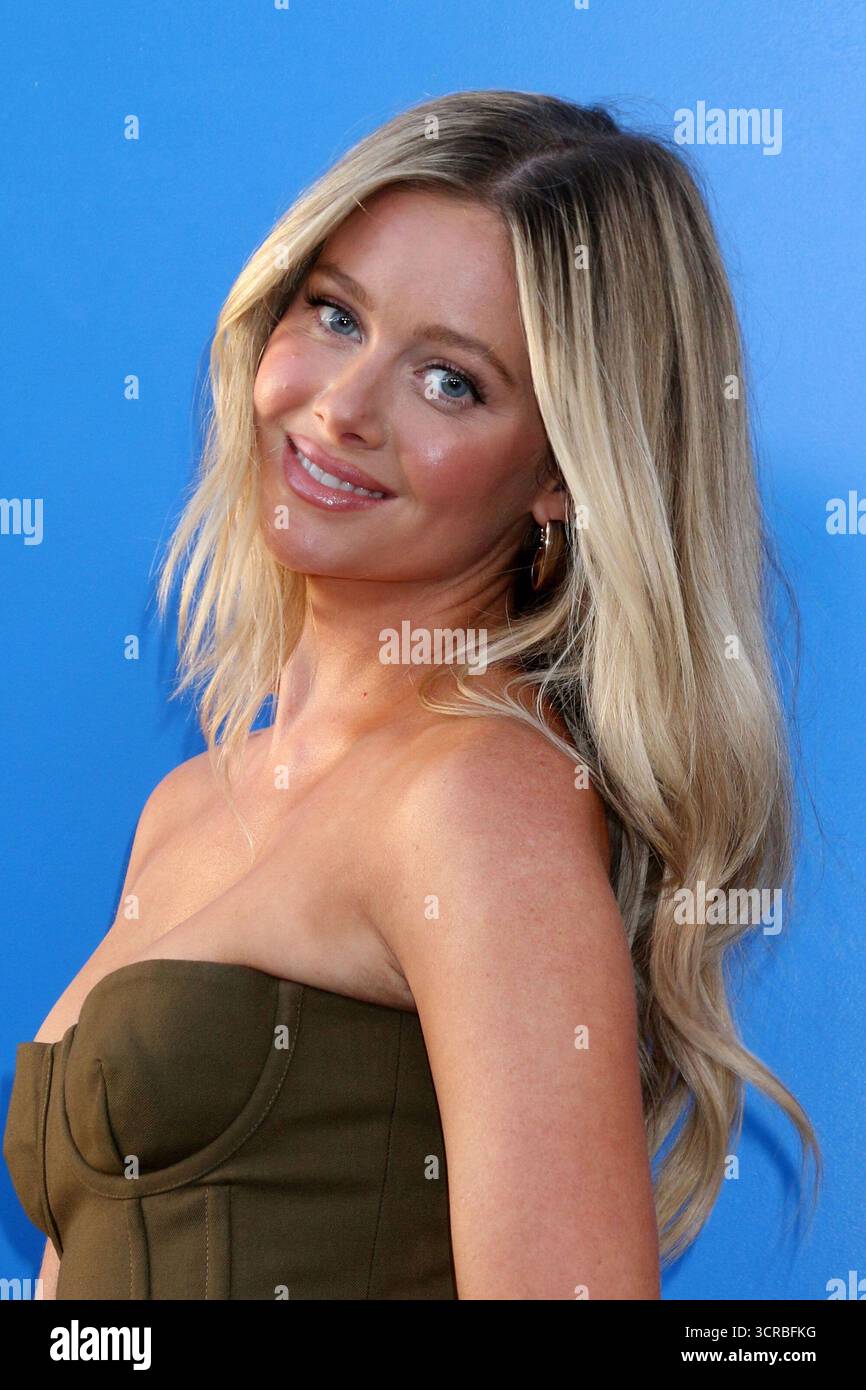 Hannah Godwin at arrivals for ROOFMAN Premiere, Paramount Theatre, Los ...