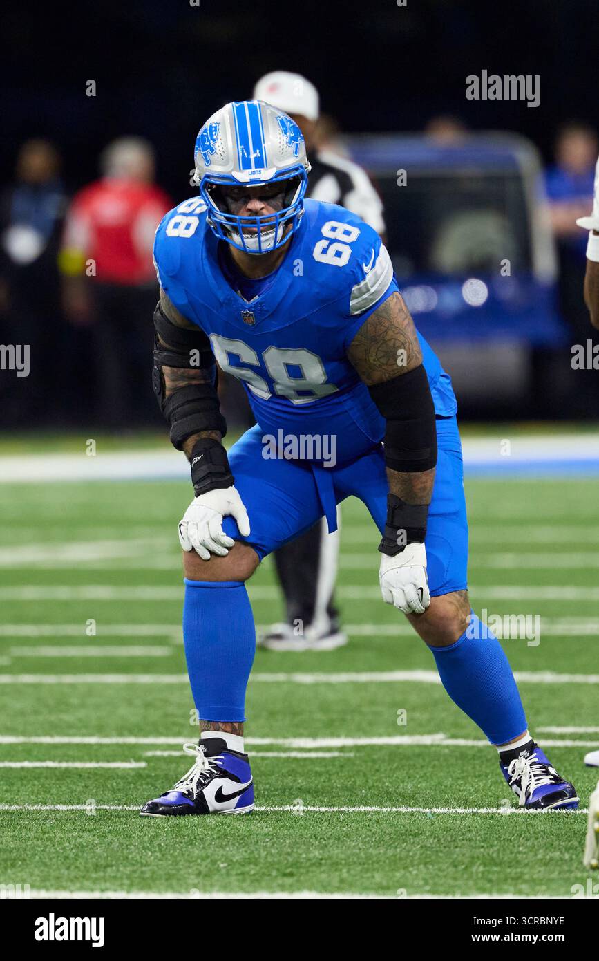 Detroit Lions offensive tackle Taylor Decker (68) gets set on offense ...