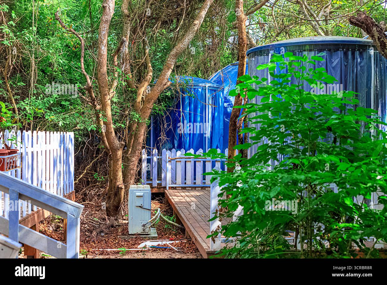 Blue dome shaped house hi-res stock photography and images - Alamy