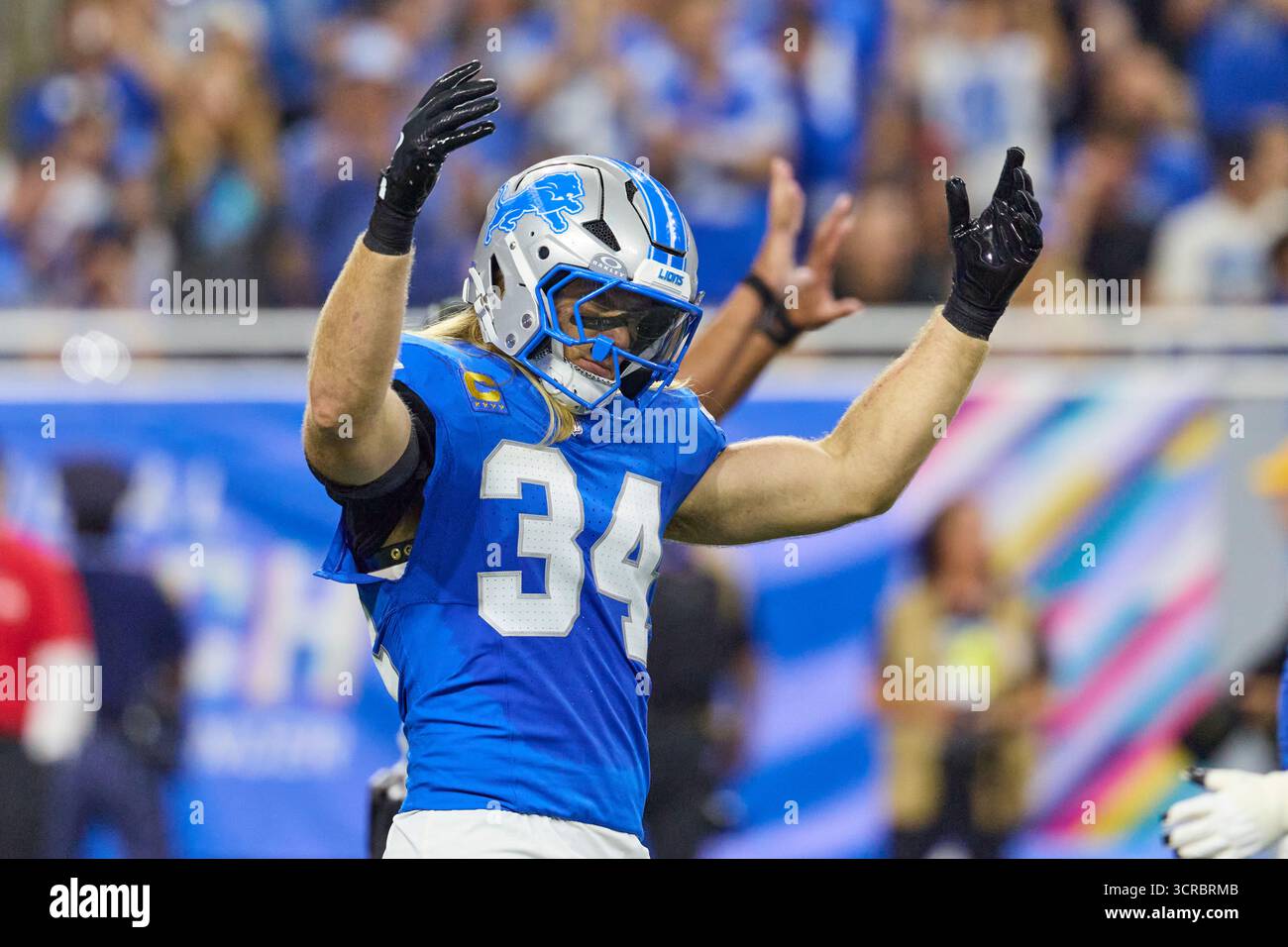 Detroit Lions middle linebacker Alex Anzalone (34) reacts against the ...