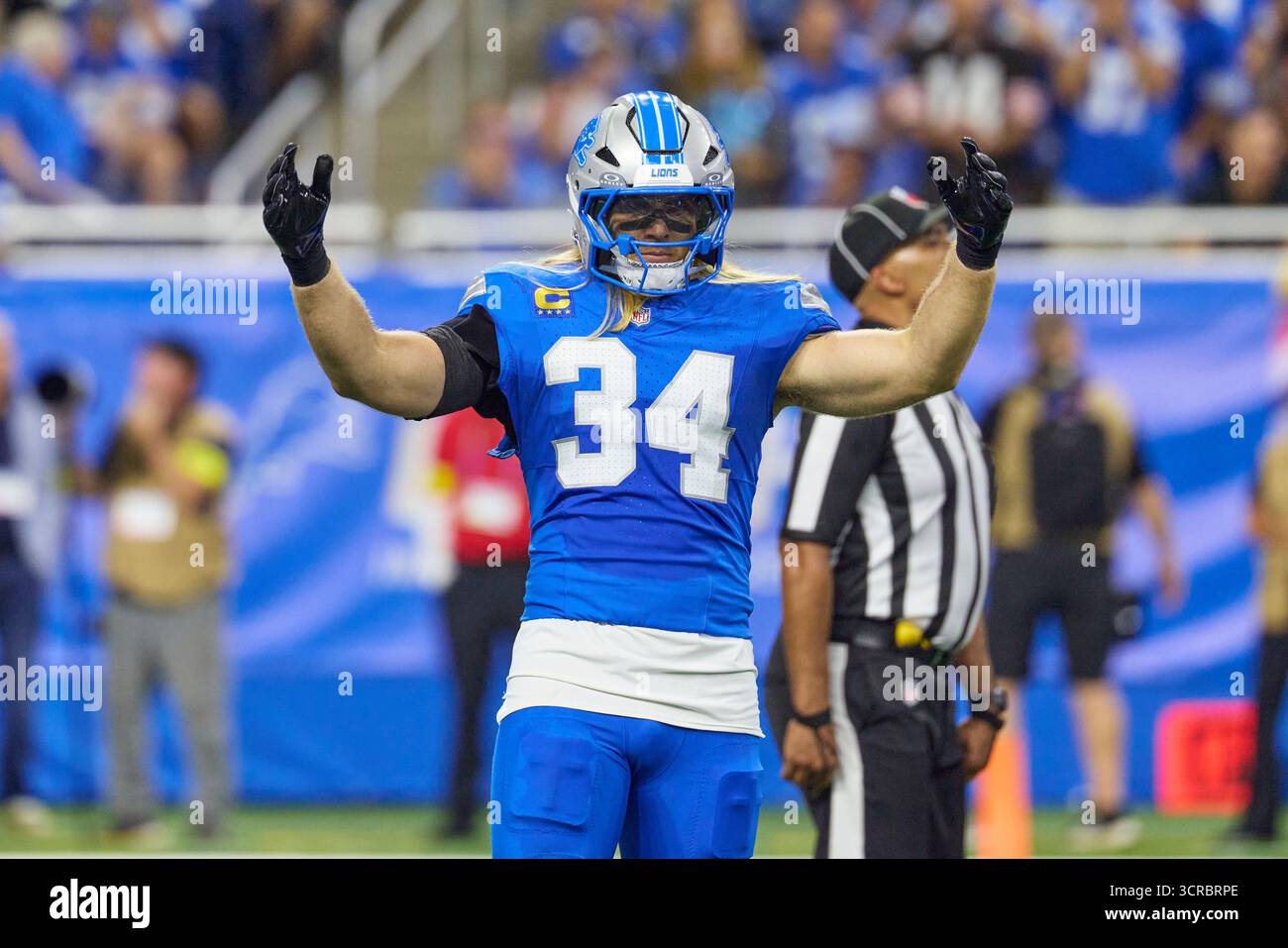 Detroit Lions middle linebacker Alex Anzalone (34) reacts against the ...