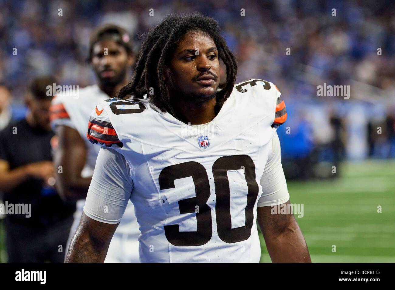 Cleveland Browns linebacker Devin Bush (30) walks off the field against ...