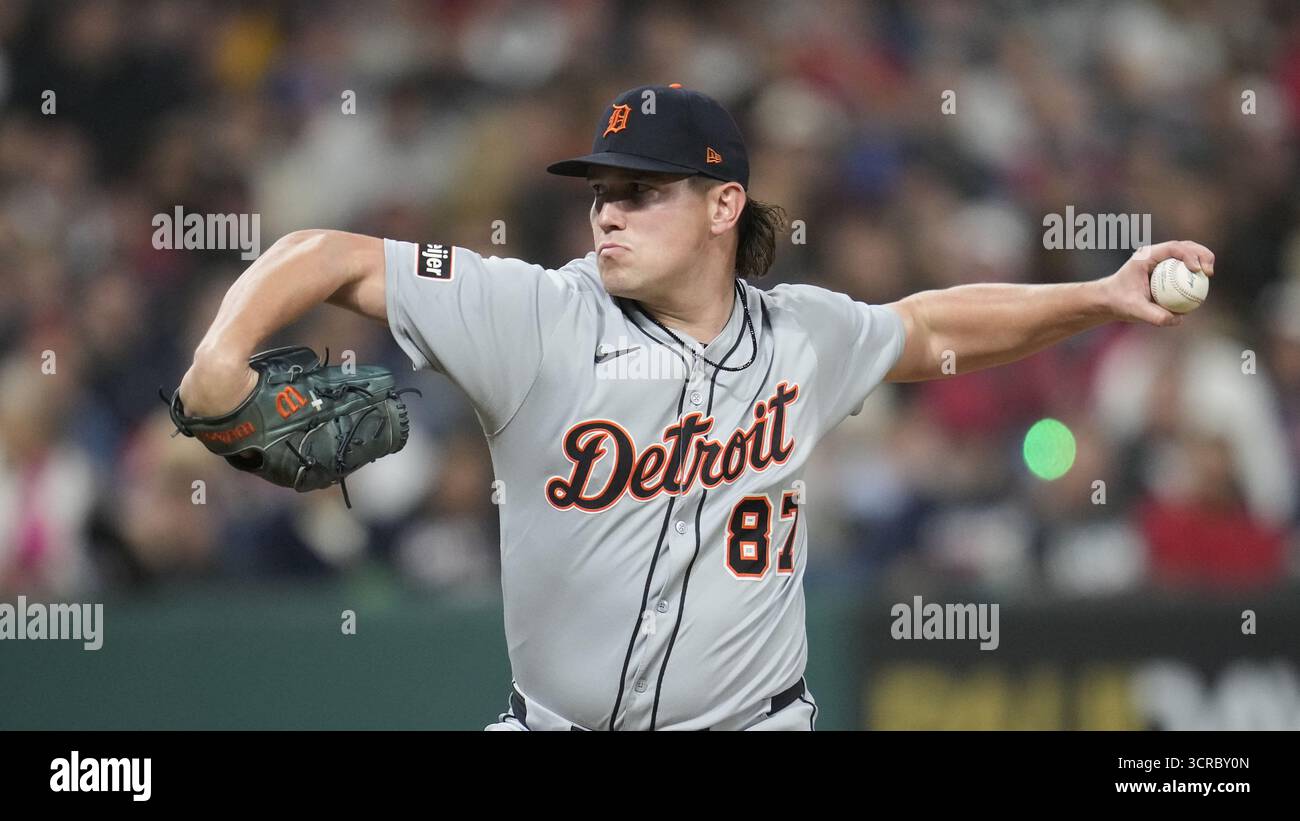 Detroit Tigers' Tyler Holton pitches during a baseball game against the ...