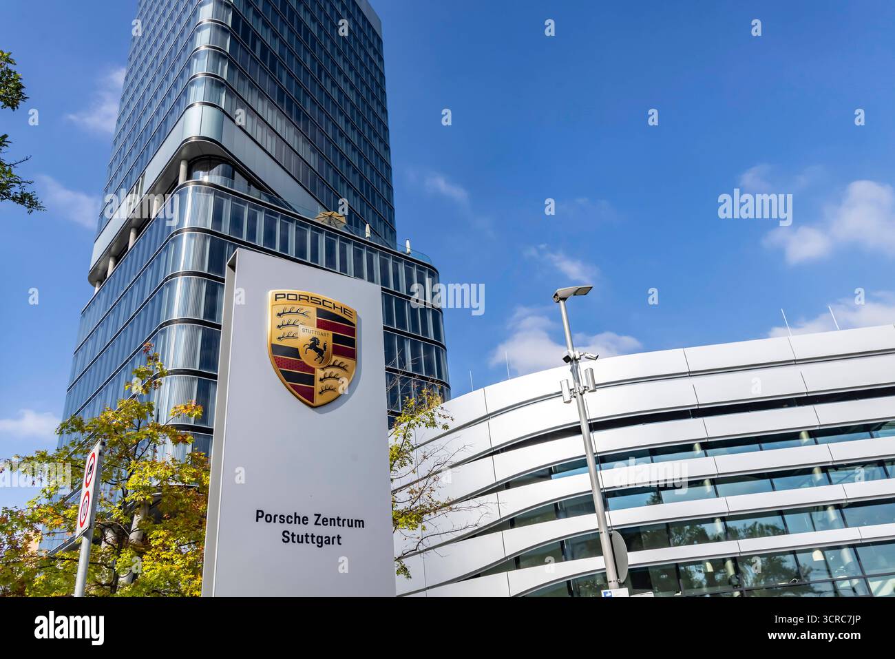 Porsche Zentrum Autohaus am Pragsattel. Porsche Design Tower Hochhaus ...