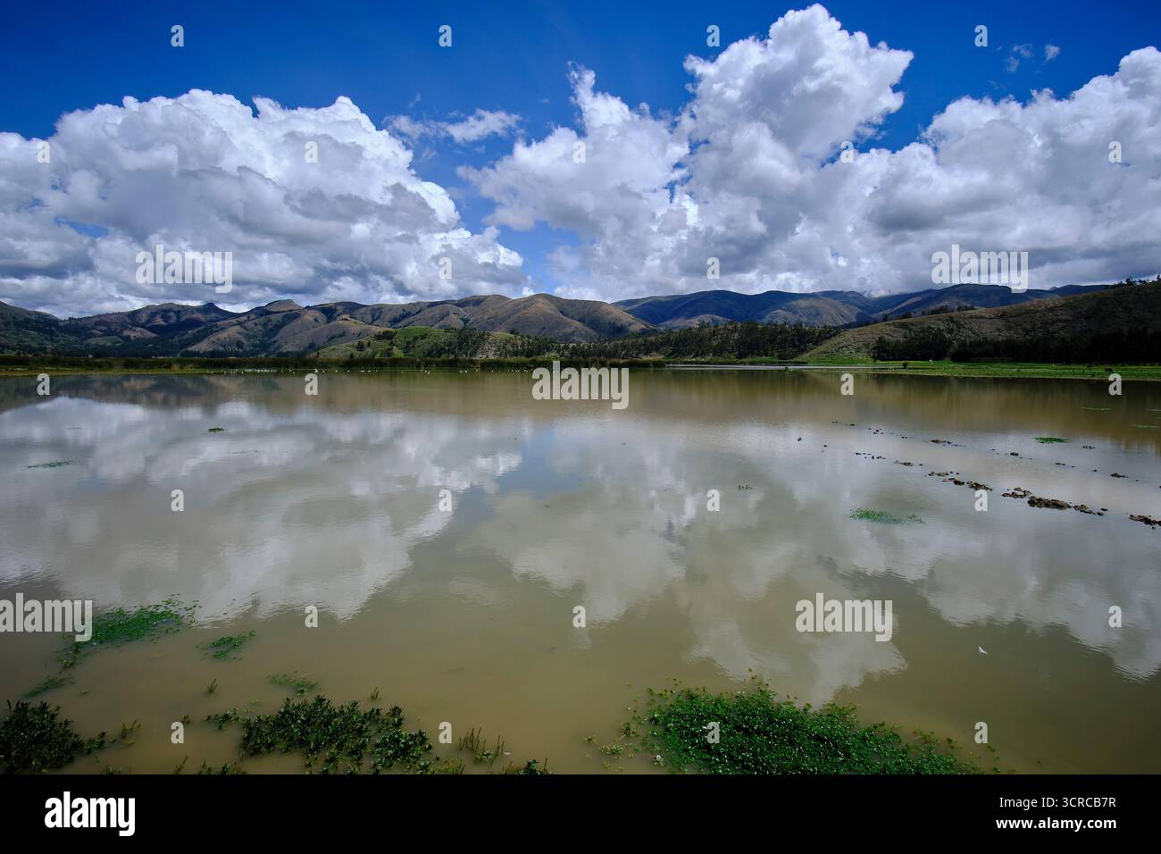 Beautiful scene of Paca Lagoon, stunning landscape, and fragile ...