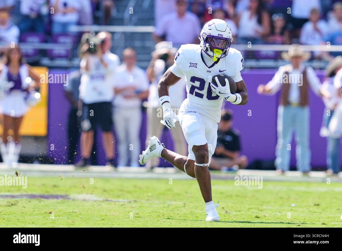 TCU running back Jeremy Payne runs the ball against SMU during an NCAA ...