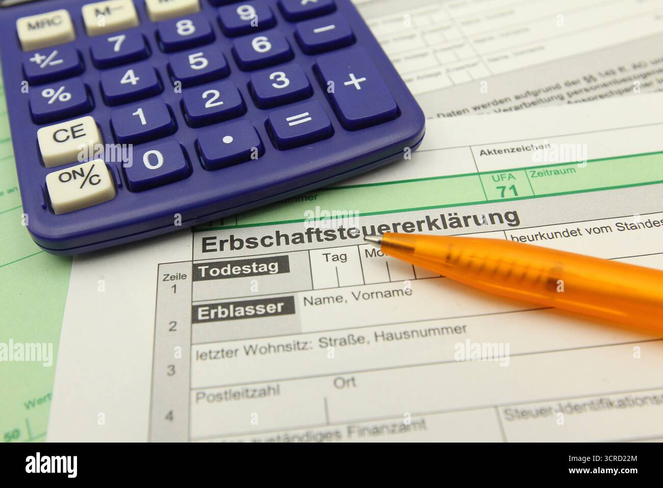 RECORD DATE NOT STATED Vordrucke zur Erbschaftssteuererklärung liegen ...