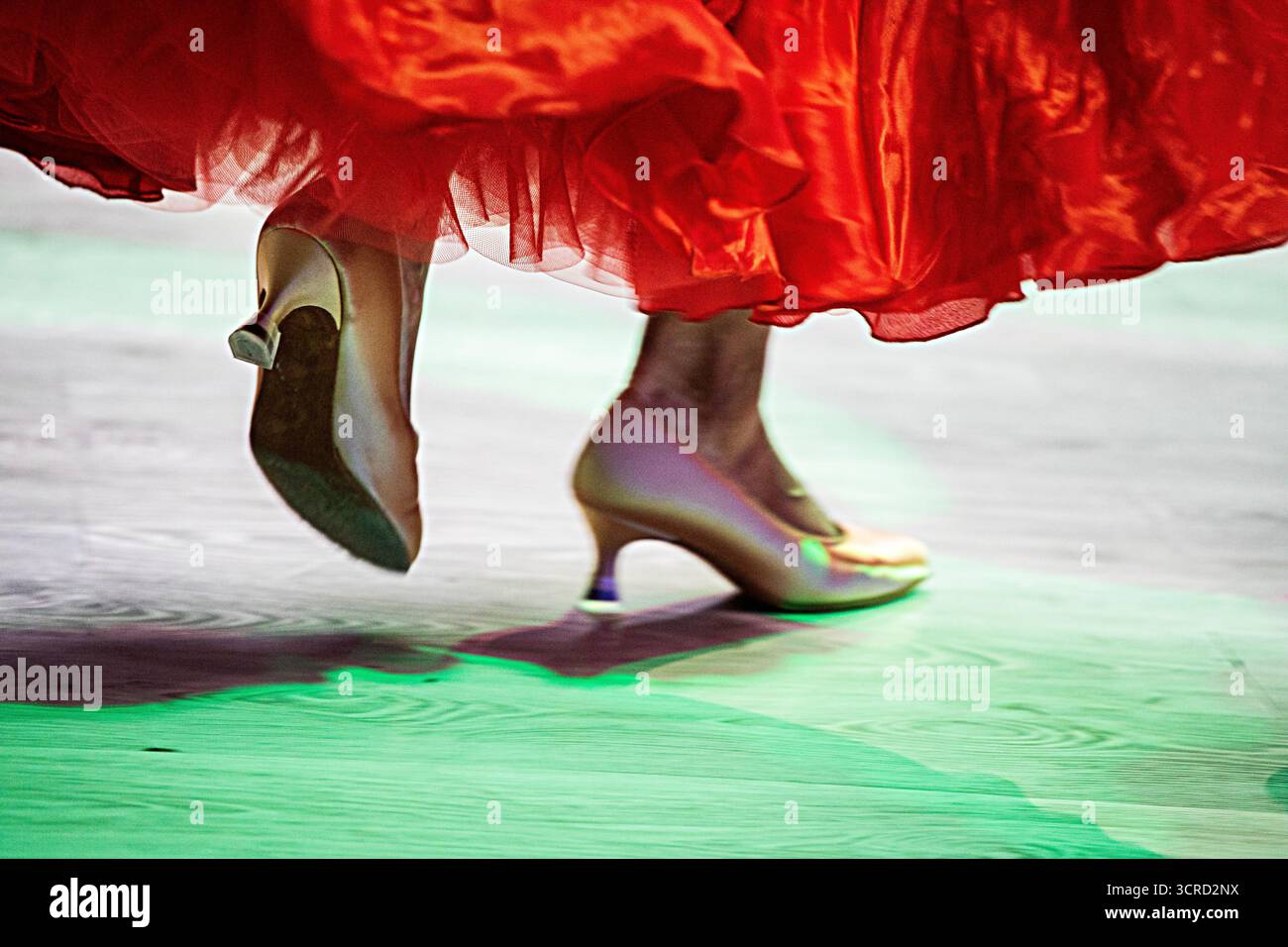 Radiant young dancer hi-res stock photography and images - Alamy
