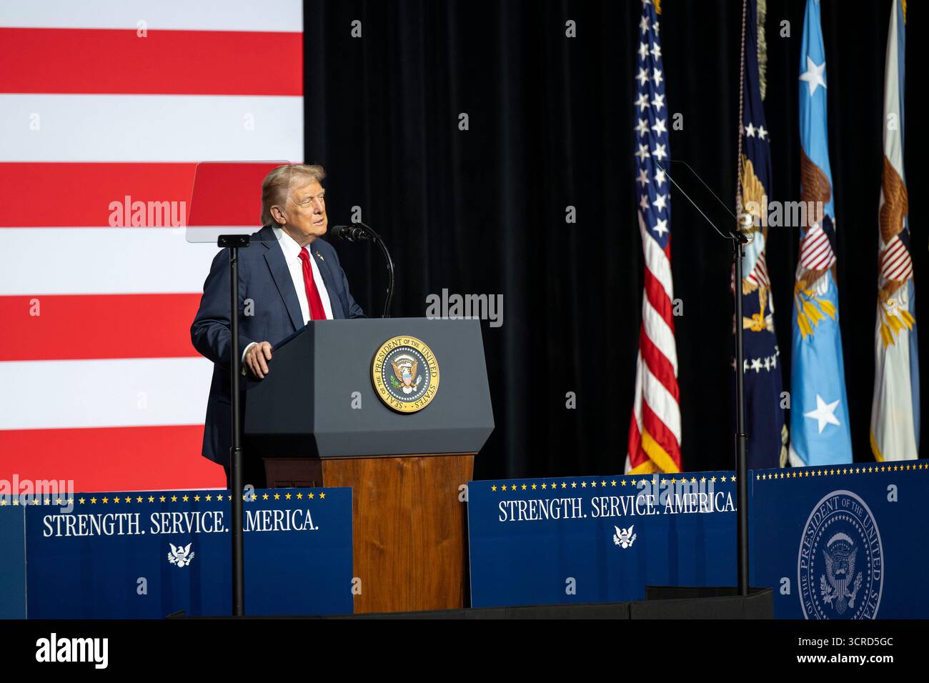 Donald trump quantico september 30 2025 hi-res stock photography and ...