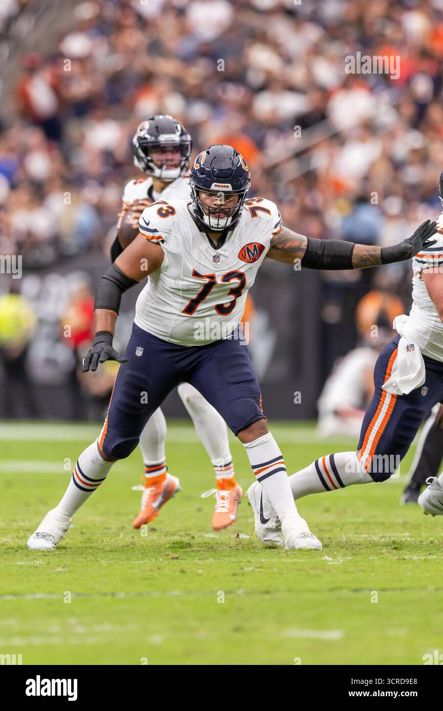 Chicago Bears guard Jonah Jackson (73) blocks against the Las Vegas ...