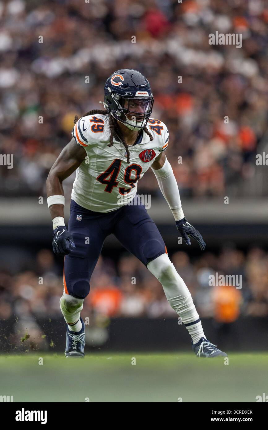 Chicago Bears linebacker Tremaine Edmunds (49) against the Las Vegas ...