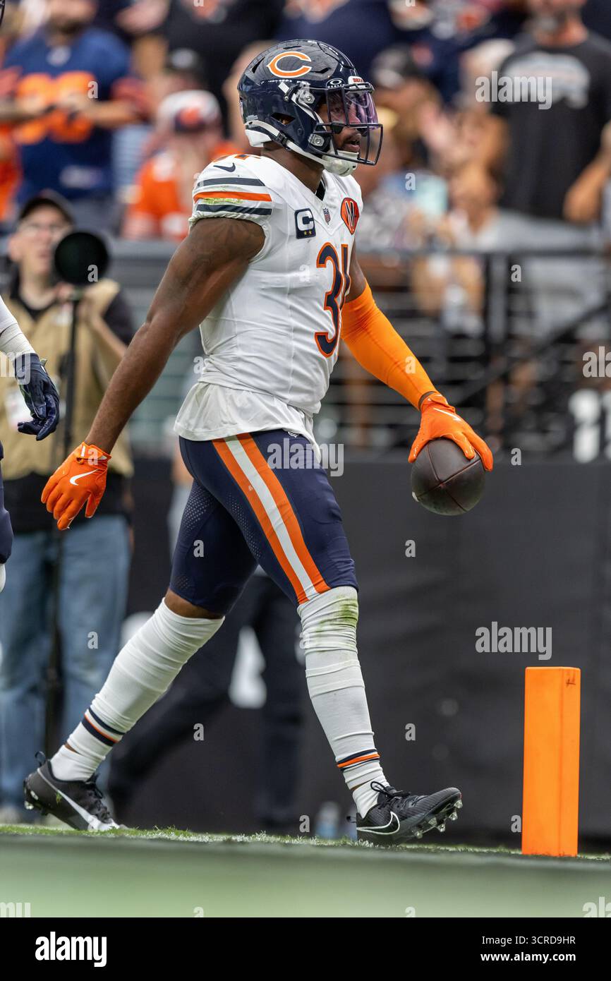 Chicago Bears safety Kevin Byard III (31) intercepts a pass and runs ...