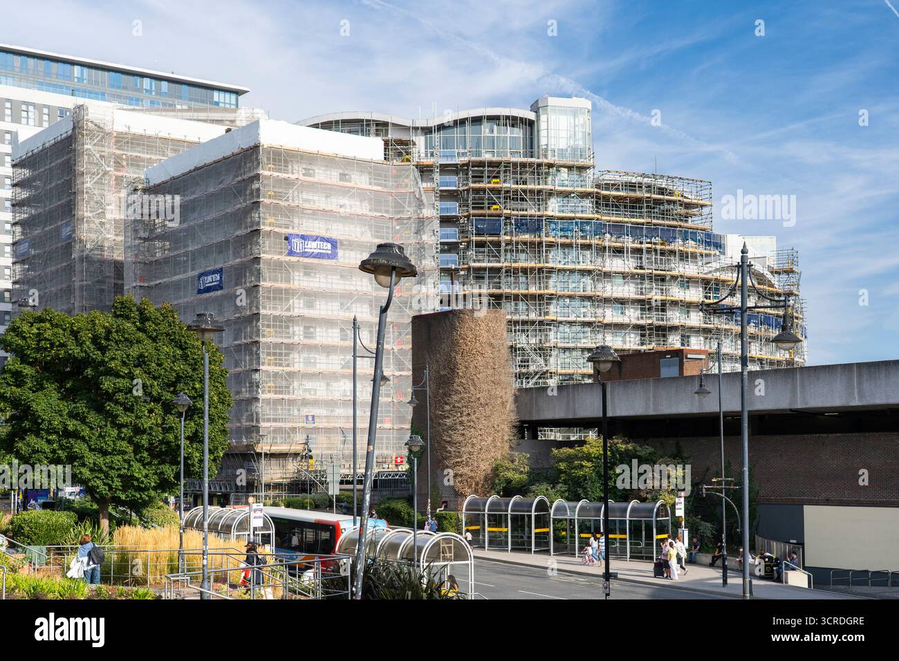 Scaffolding on Crown Heights high rise flats in Basingstoke for ...