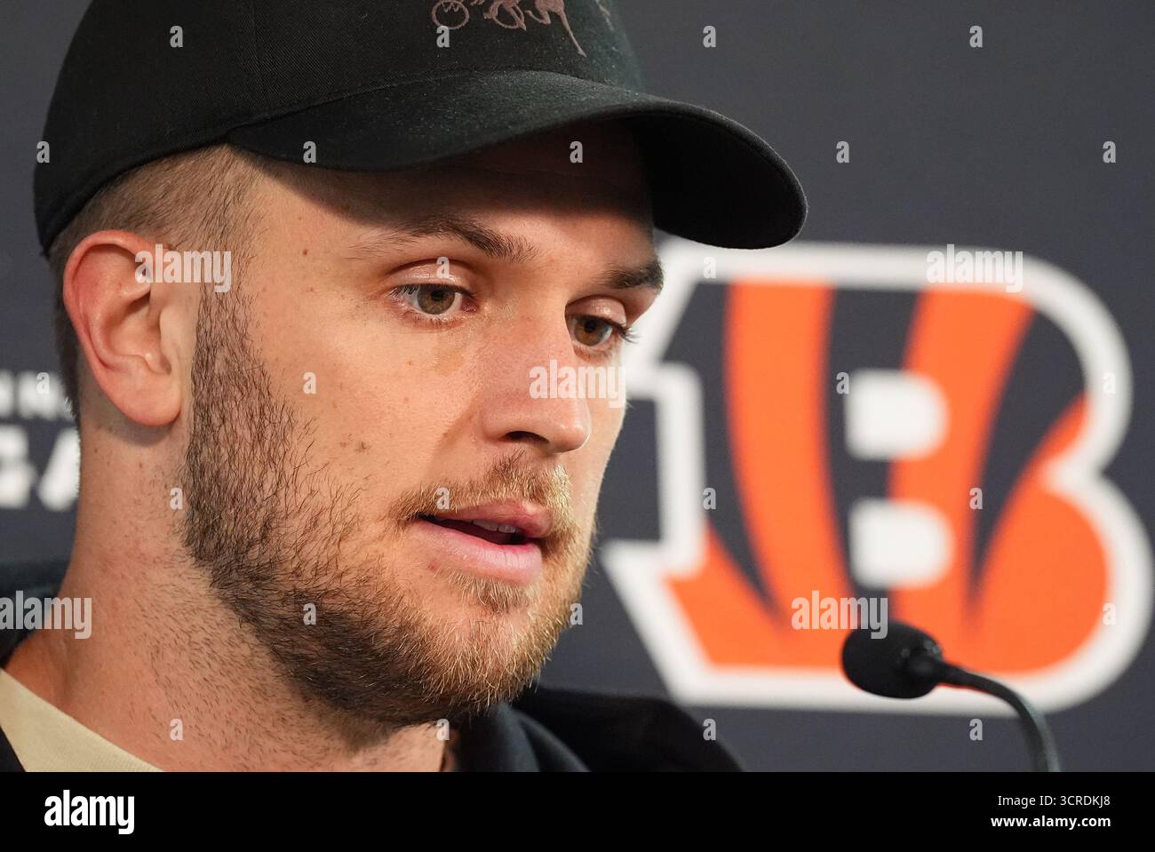 Cincinnati Bengals quarterback Jake Browning (6) responds to questions ...