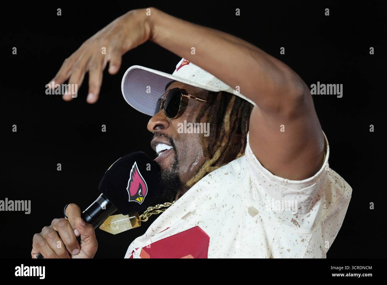 Lil Jon performs during halftime of an NFL football game between the ...