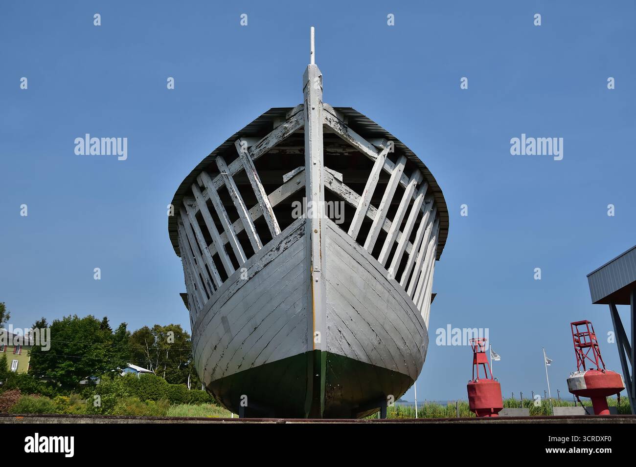 Schooner boat hull bow under construction. Wooden boat hull Stock Photo ...