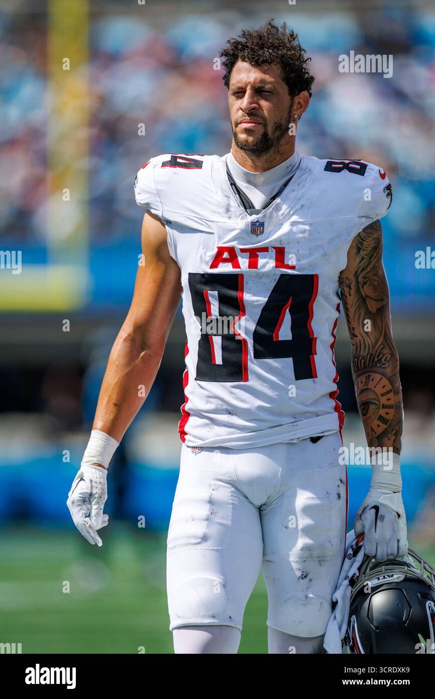 Atlanta Falcons tight end Feleipe Franks (84) walks the sidelines ...