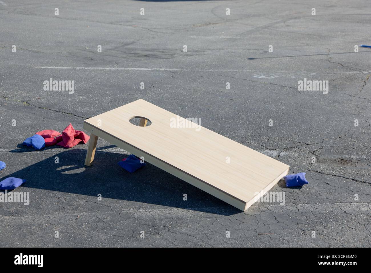 Cornhole team hi-res stock photography and images - Alamy