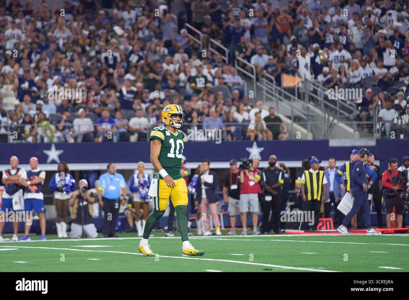 Green Bay Packers quarterback Jordan Love (10) looks on during an NFL ...