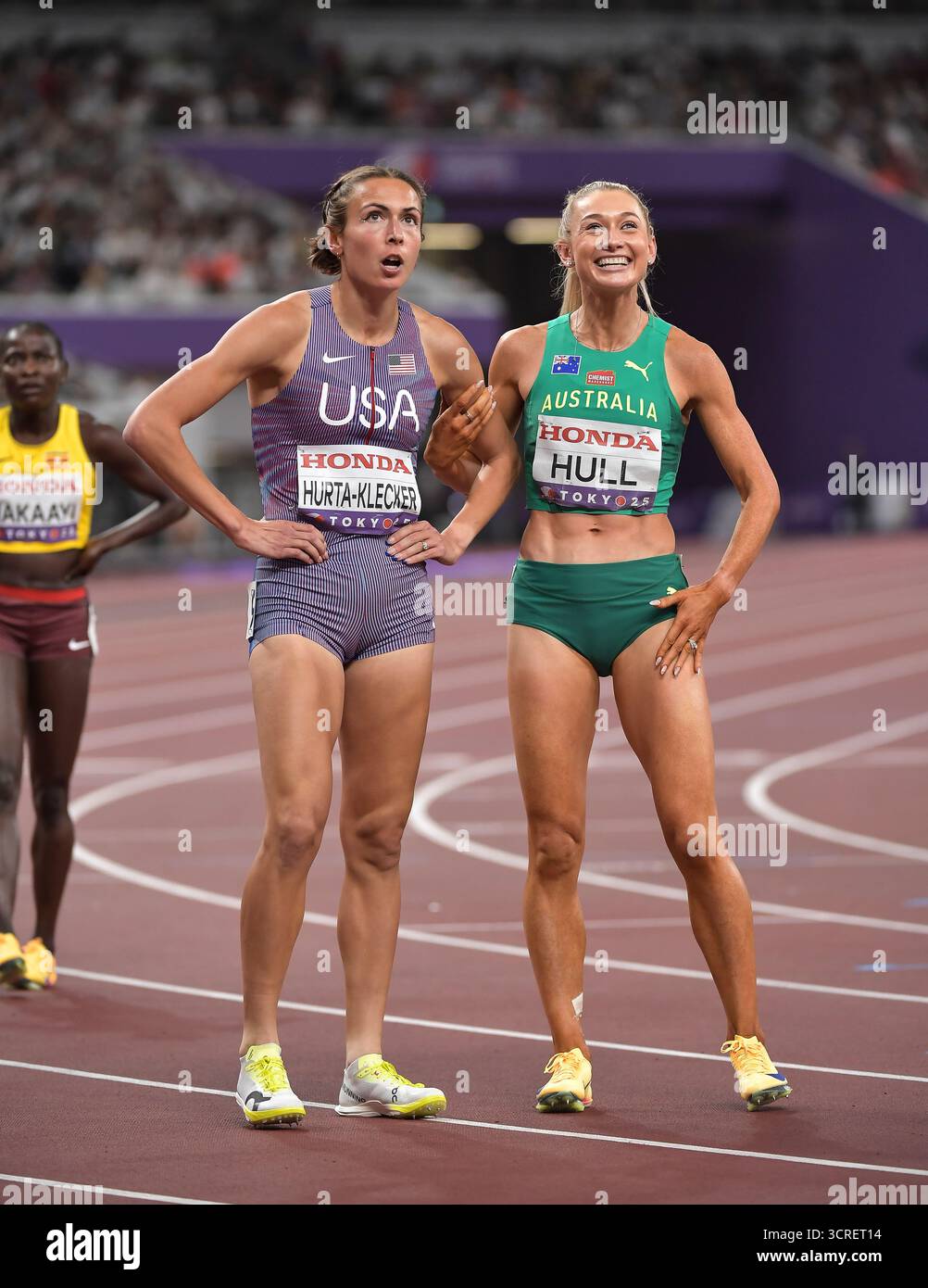 Sage Hurta-Klecker of the USA and Jessica Hull of Austrailia competing ...