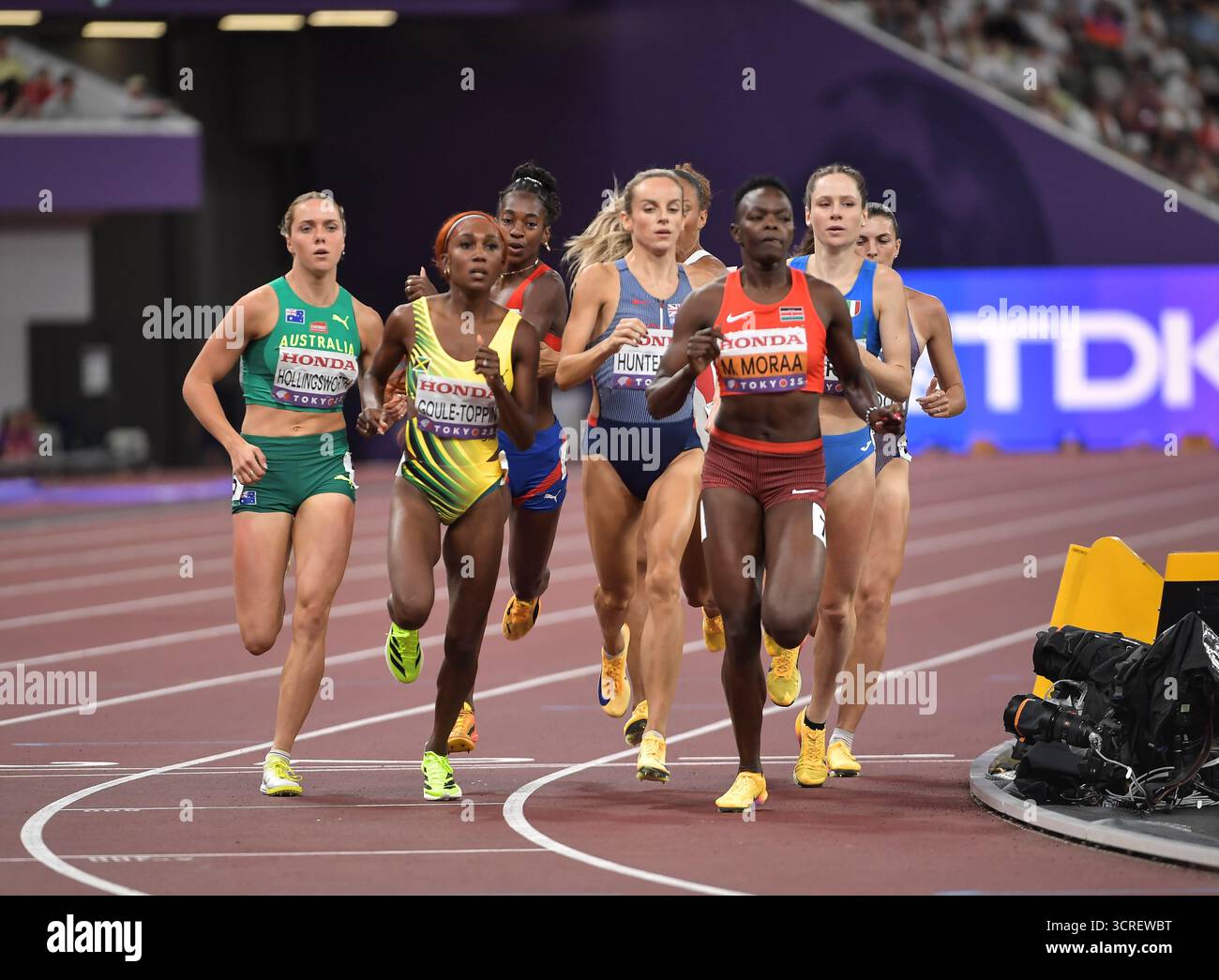 Claudia Hollingworth of Australia competing in the women’s 800m semi ...