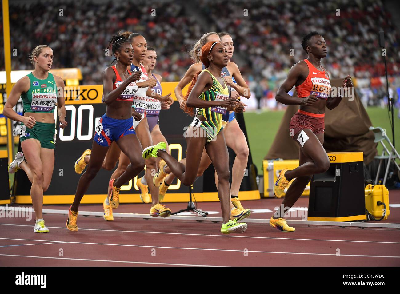 Natoya Goule-Toppin of Jamiaca competing in the women’s 800m semi-final ...